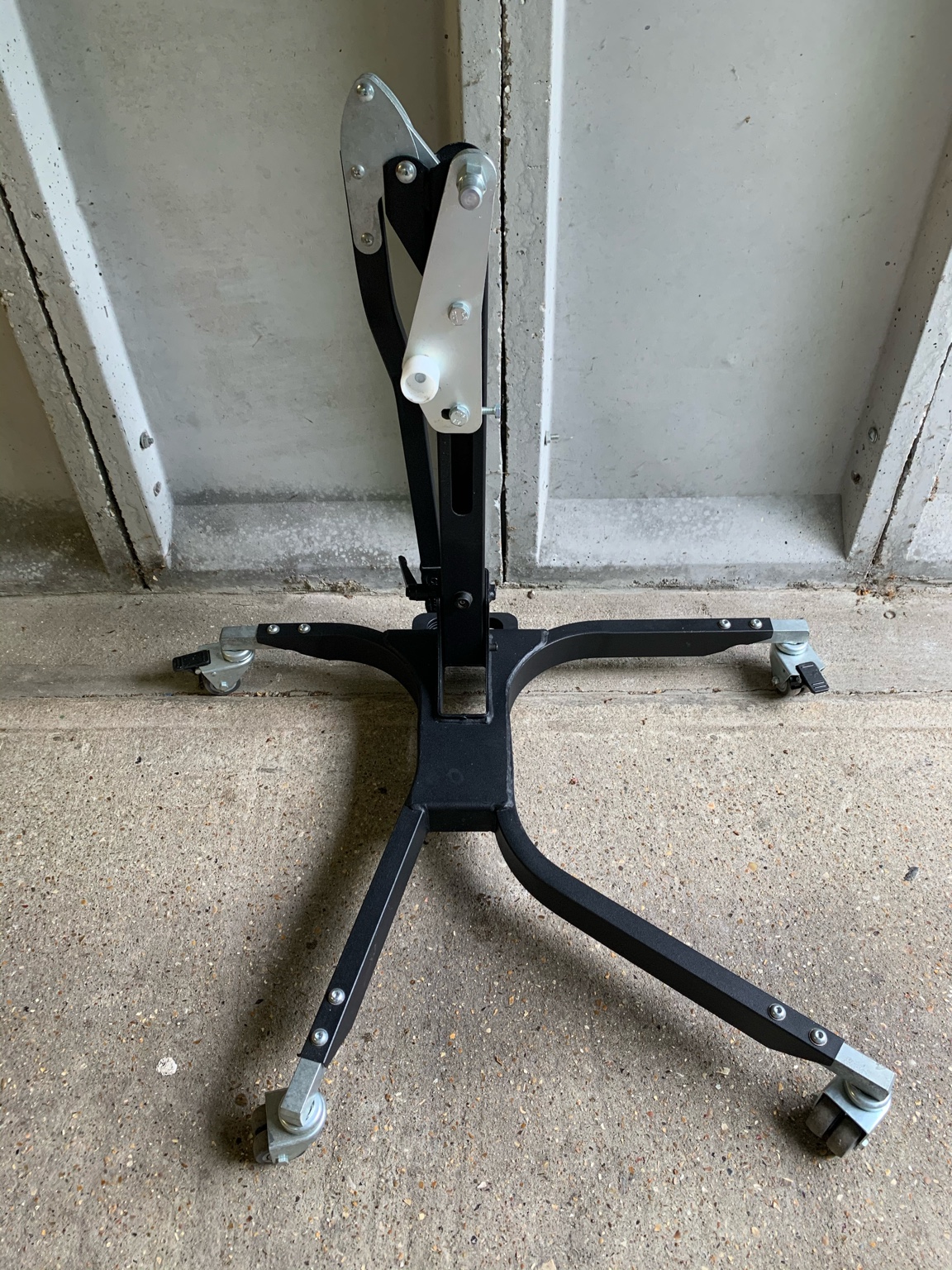 Constand Central Bike Lifter | 675.cc • Triumph 675 Forum