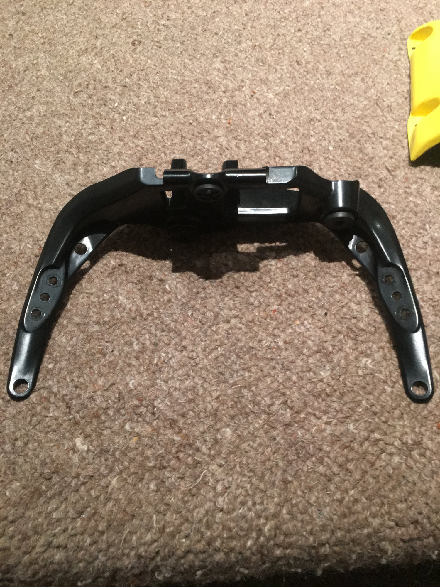 06-08 Daytona 675 clock bracket | 675.cc • Triumph 675 Forum
